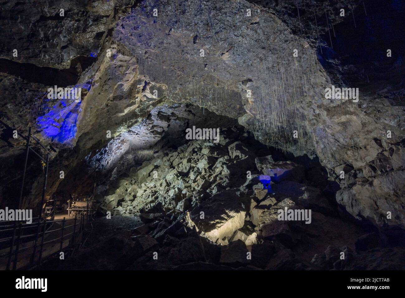 Large cavern inside the stunning White Scar Caves in Ingleton, North ...