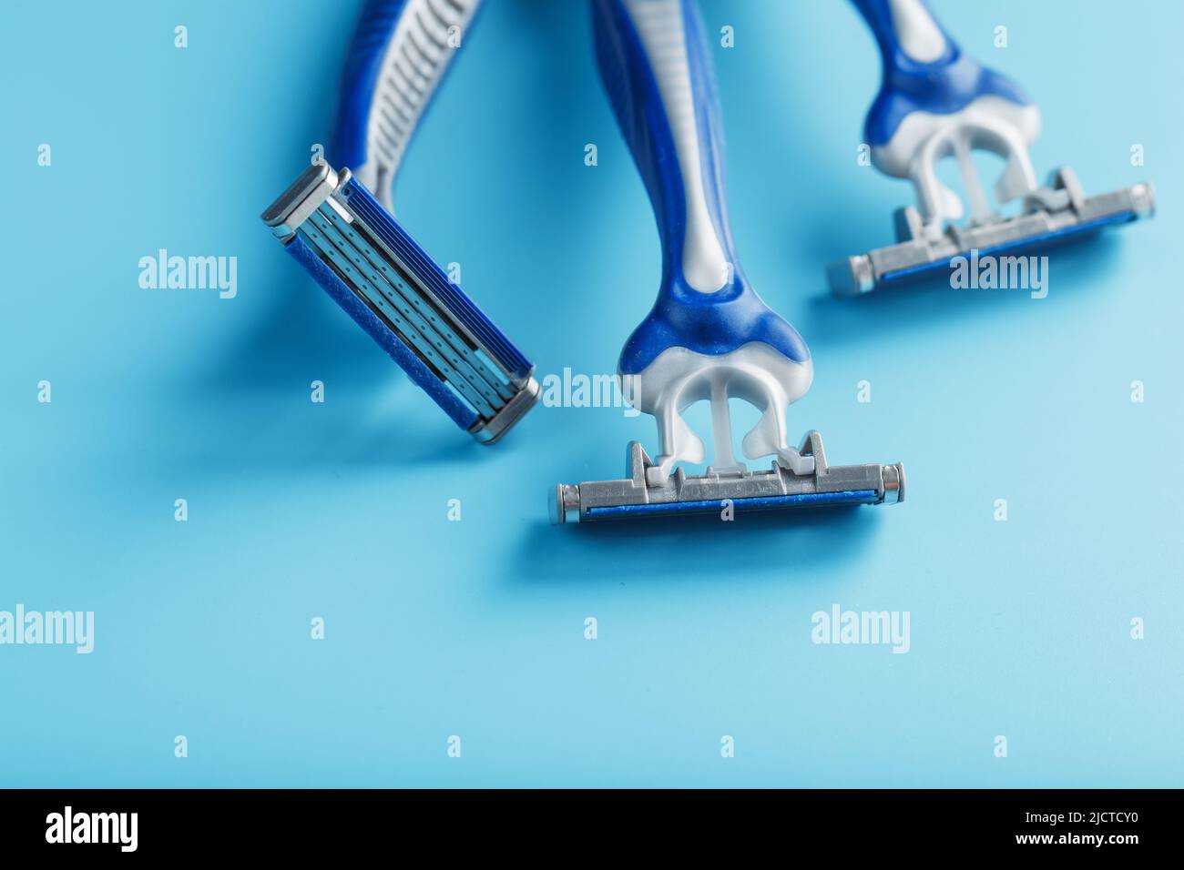 Mens toilet machine hi-res stock photography and images - Alamy