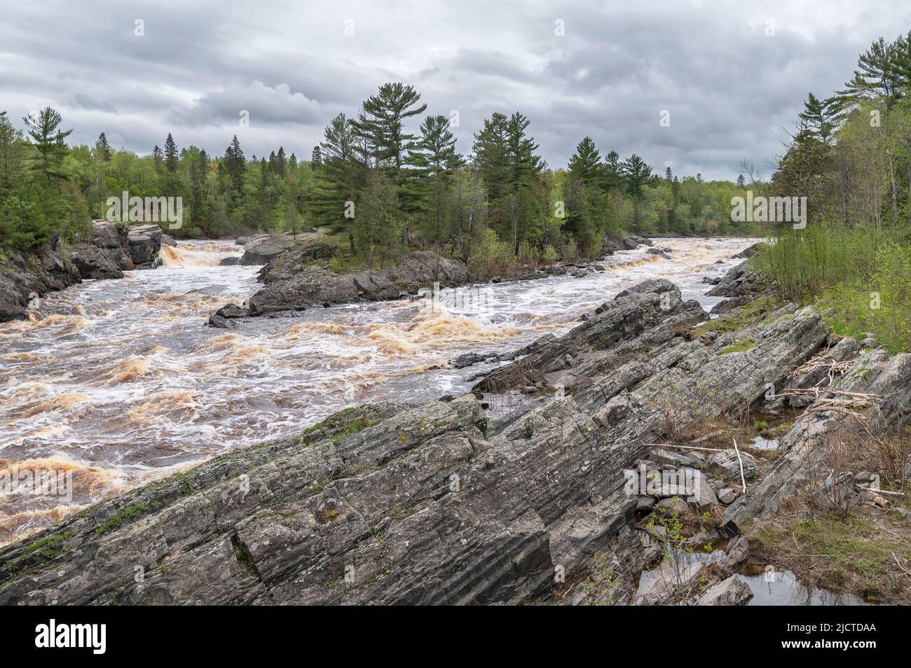 Overview of the Saint Louis River flowing through Jay Cooke State Park ...