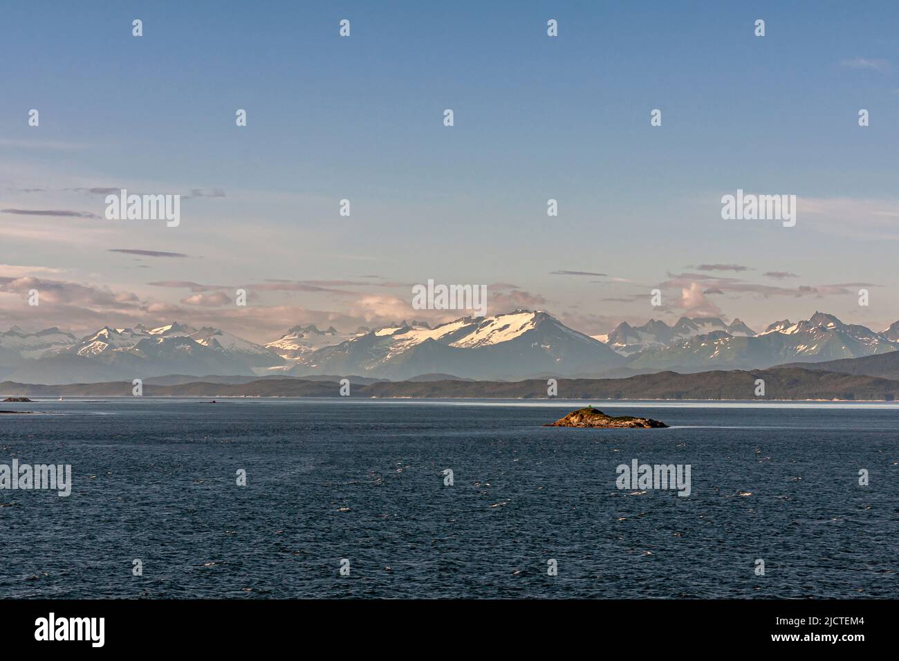 Horizon ove hi-res stock photography and images - Alamy