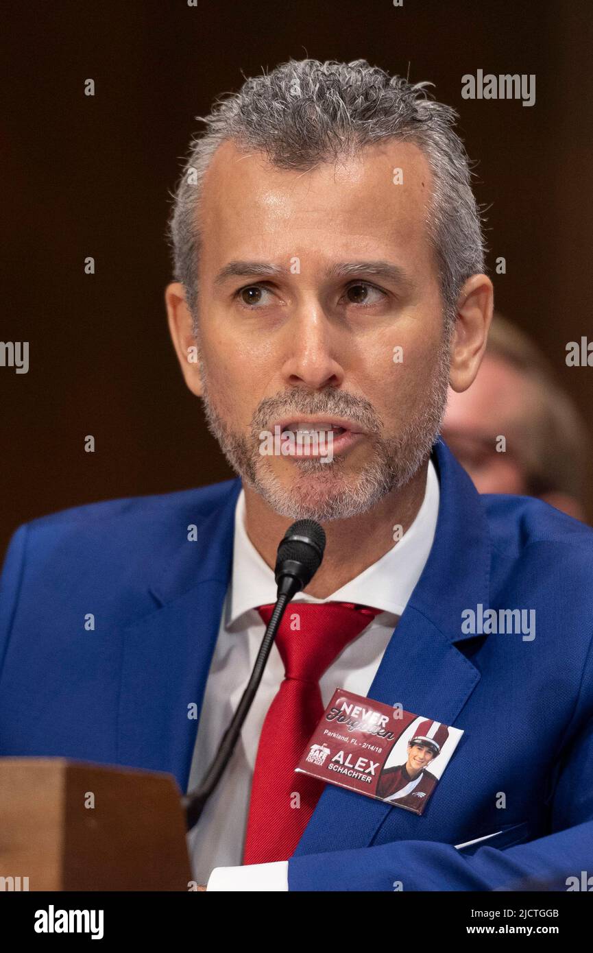 Max schachter hi-res stock photography and images - Alamy