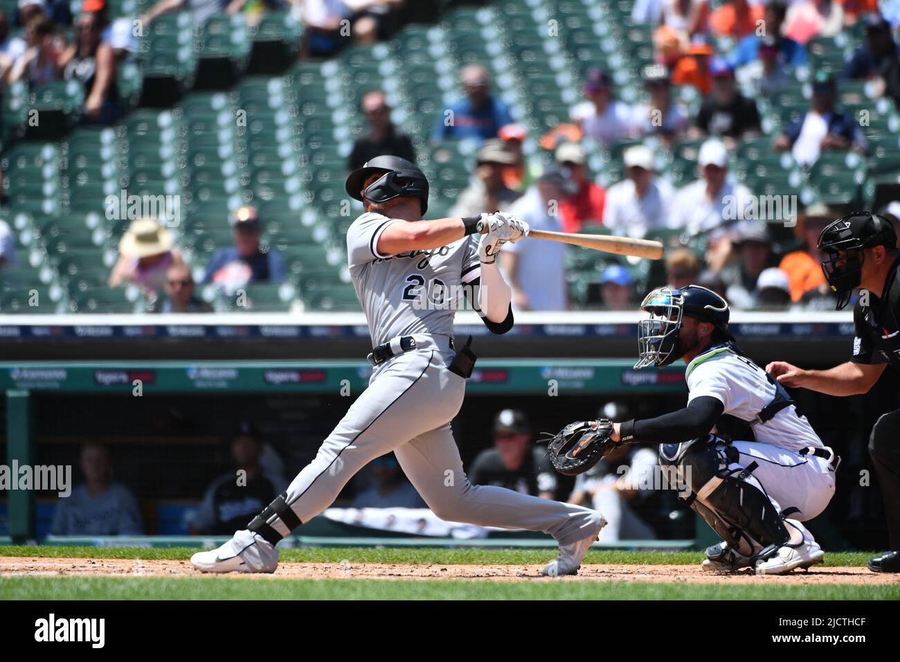 DETROIT, MI - JUNE 15: Chicago White Sox 2B Danny Mendick (20) in ...