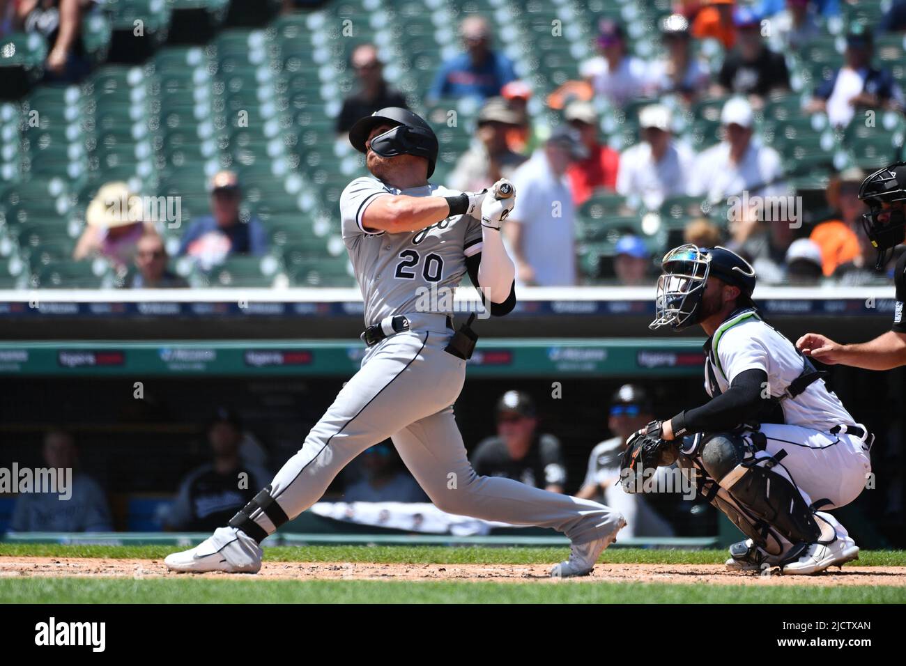 DETROIT, MI - JUNE 15: Chicago White Sox 2B Danny Mendick (20) at bat ...