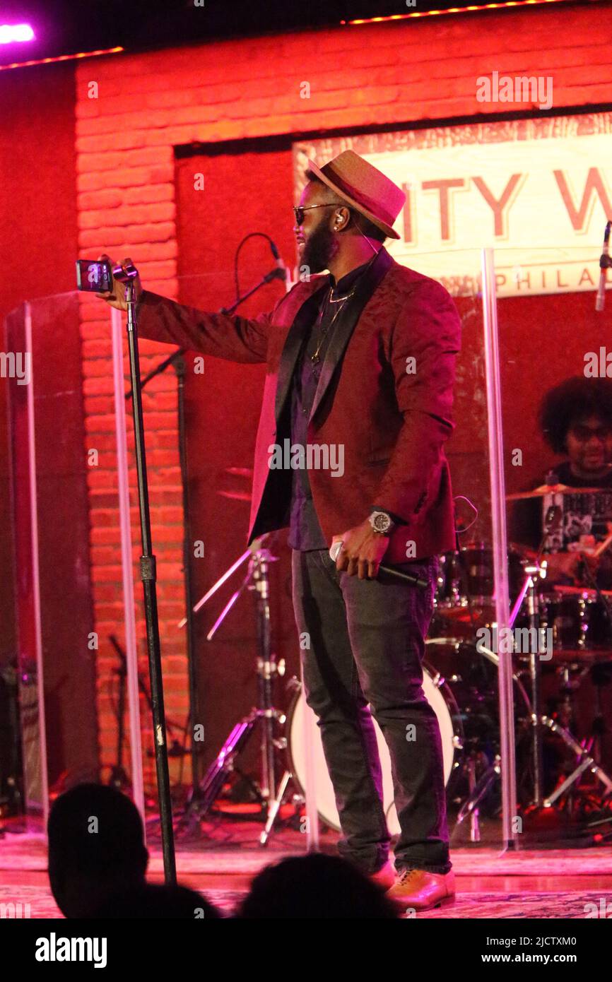 Singer Dwele performing live music at the City Winery Featuring: Singer ...