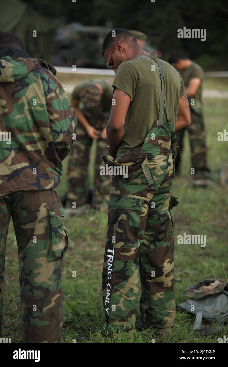 U.S. Marines with Headquarters & Service Company, 1st Battalion, 8th ...