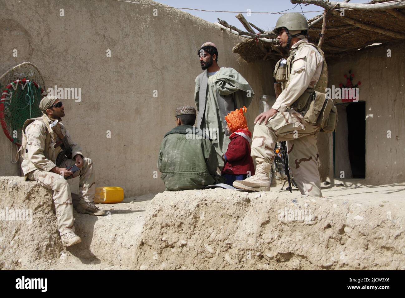 American soldiers afghanistan hi-res stock photography and images - Alamy