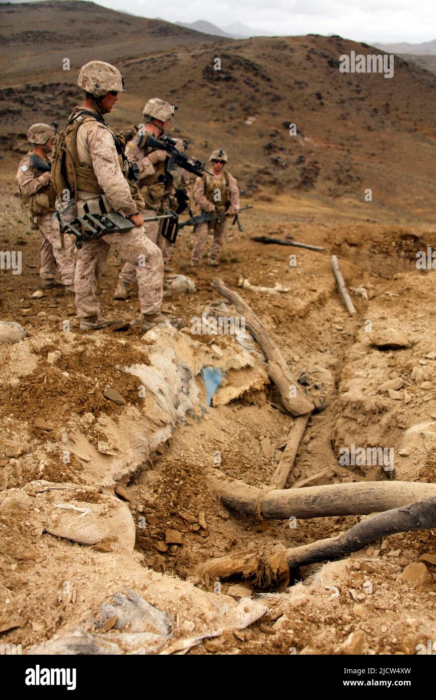 U.S. Marines with 1st Battalion, 8th Marine Regiment, Regimental Combat ...