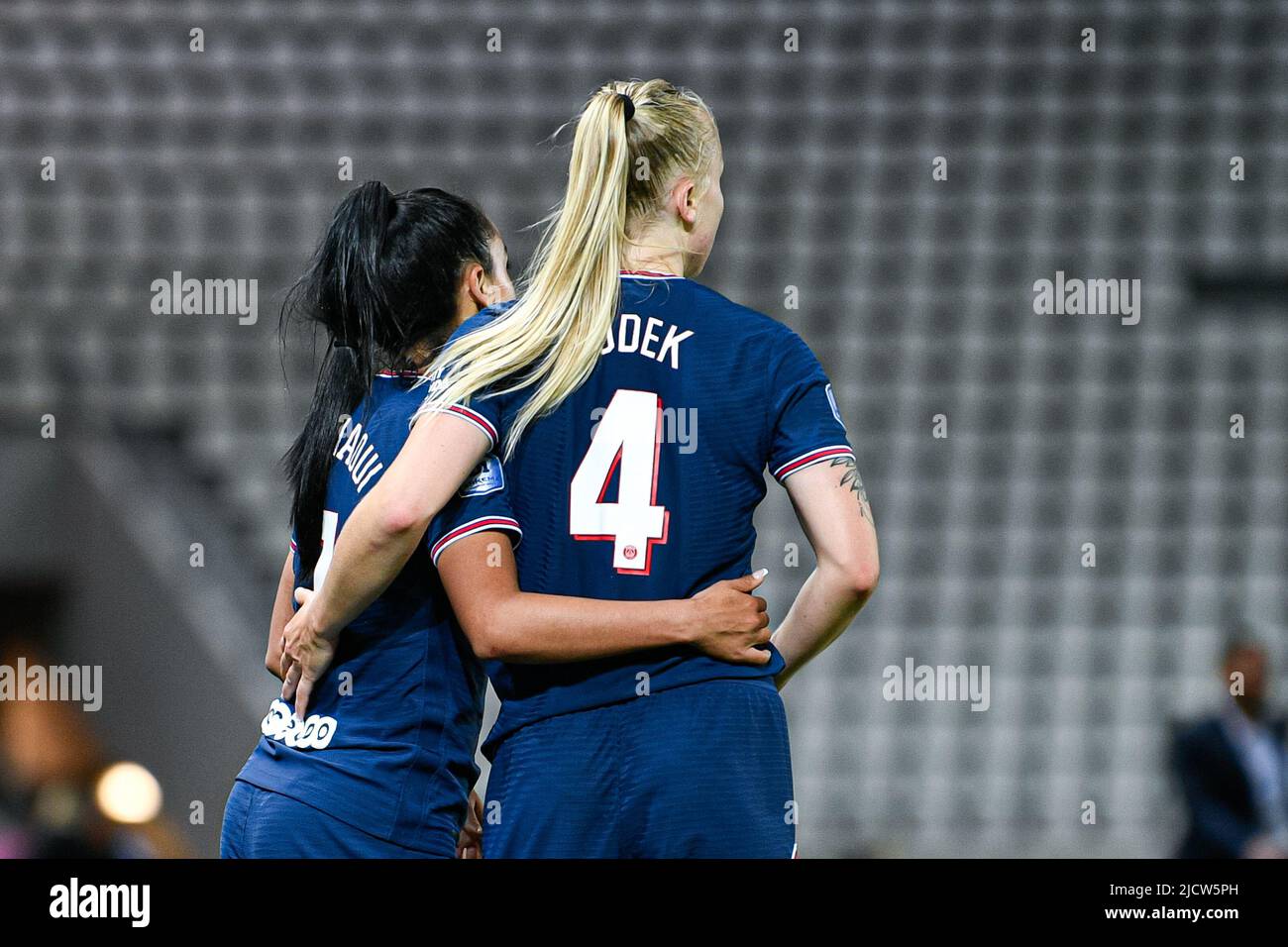 Sakina Karchaoui and Paulina Dudek of PSG cuddle each other during the ...