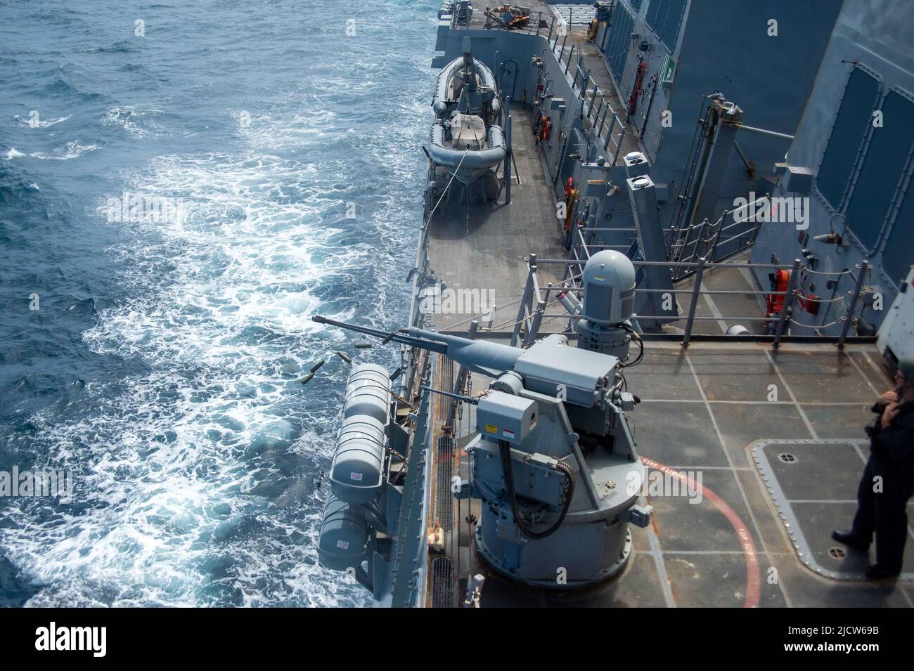 220613-N-UP745-1629 ATLANTIC OCEAN (June 13, 2022) The Arleigh Burke ...