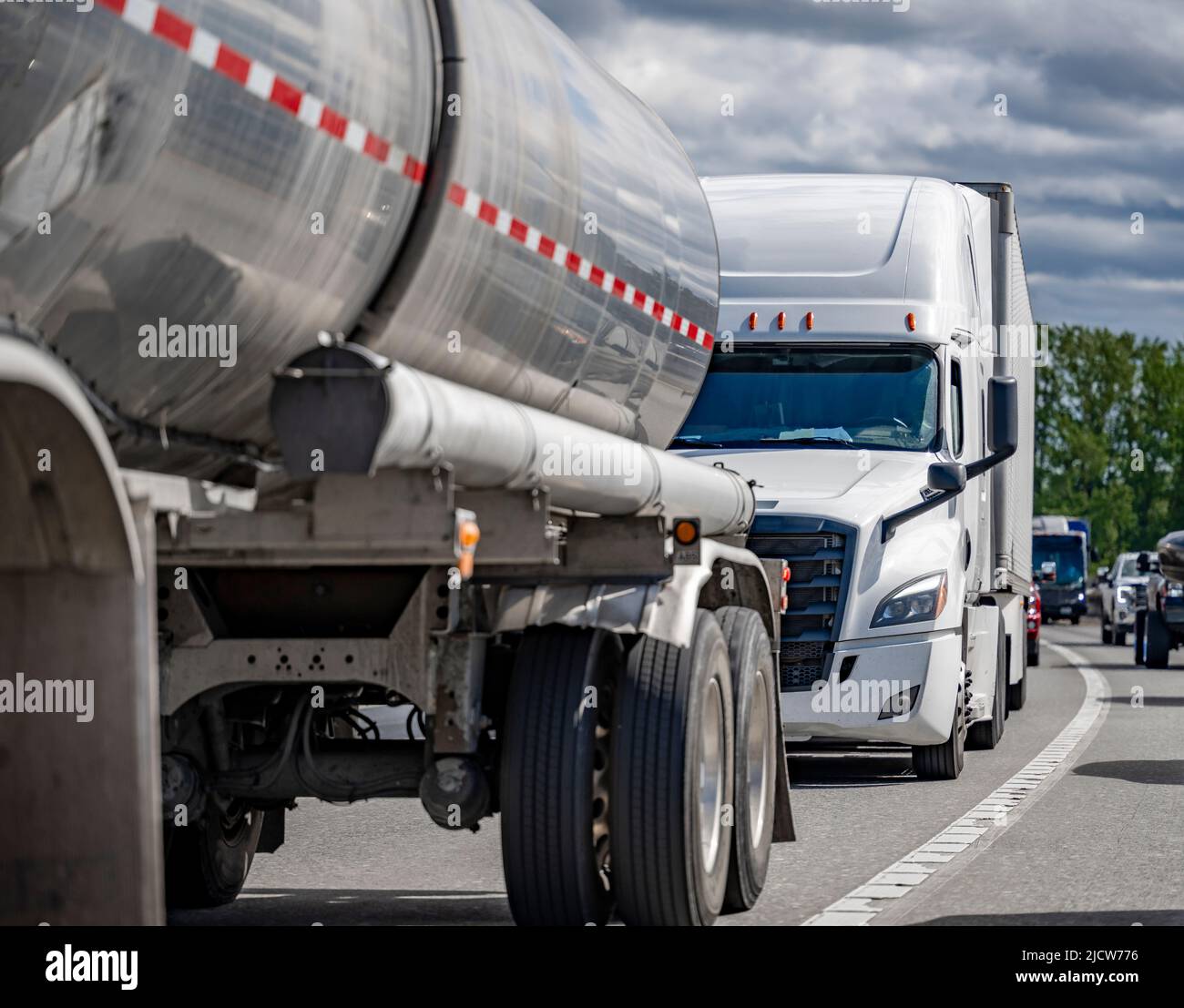 Convoy tractor trailers transport hi-res stock photography and images ...