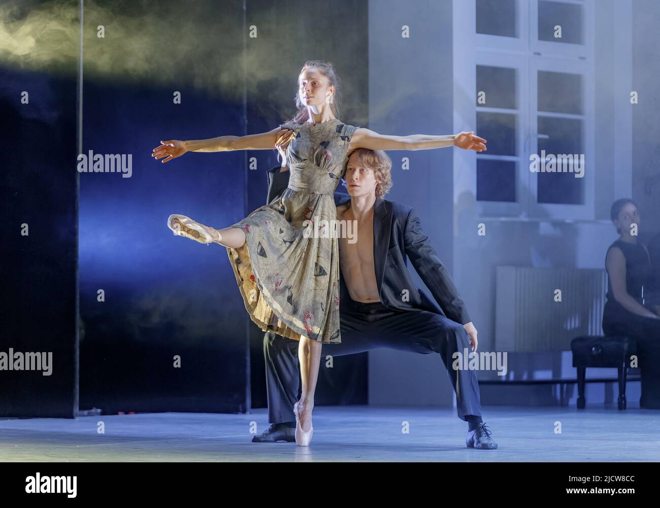 Hamburg, Germany. 14th June, 2022. Justine Cramer and Lennard ...
