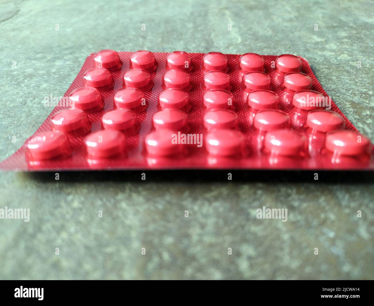 Round pill pink hi-res stock photography and images - Alamy