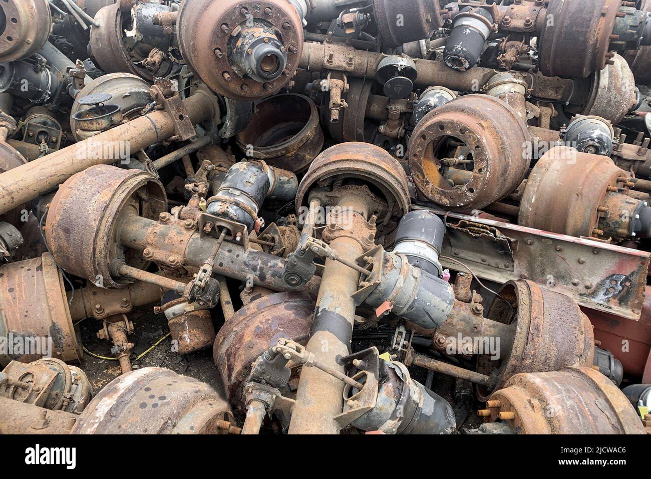 Differential axle hi-res stock photography and images - Alamy