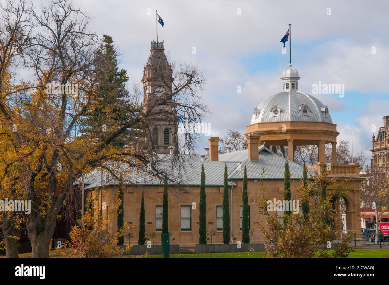 Soldiers' Memorial on Pall Mall, Bendigo, Victoria, Australia Stock ...