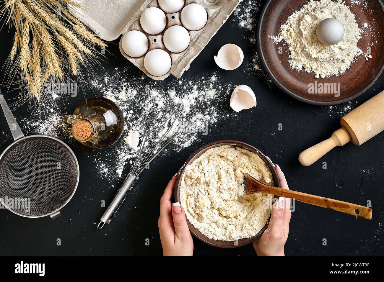 Hands rising yeast hi-res stock photography and images - Alamy