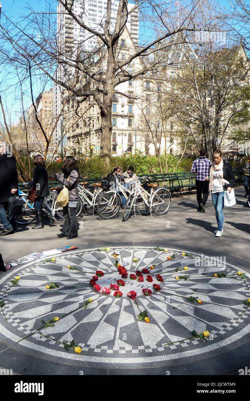 Imagine Mosaic in Central Park, Manhattan Stock Photo - Alamy