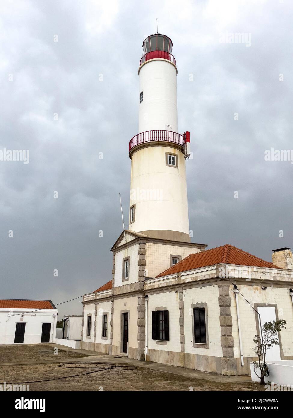 Cylindrical tower hi-res stock photography and images - Alamy