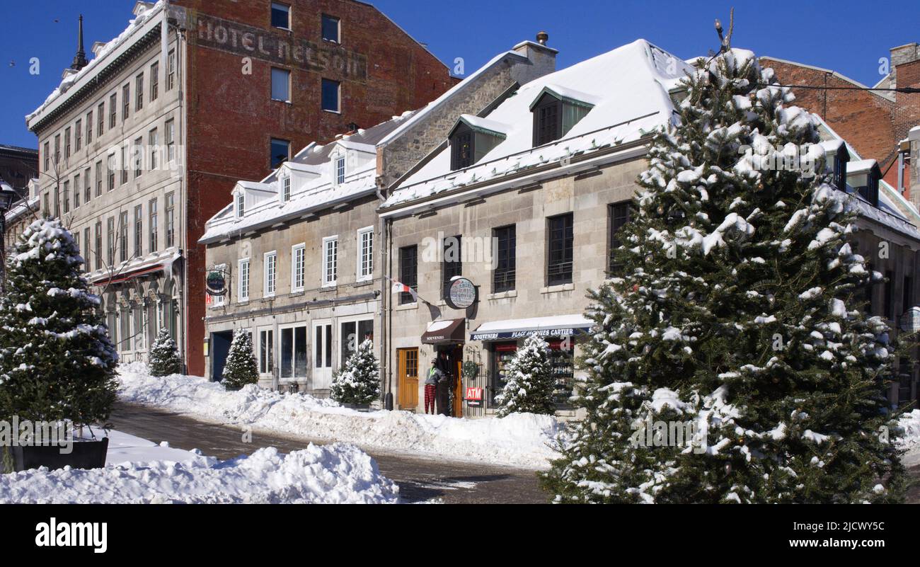 Montreal winter hi-res stock photography and images - Alamy