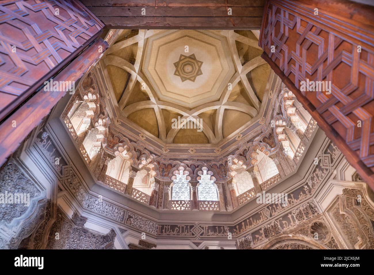 Aljaferia ceiling hi-res stock photography and images - Alamy