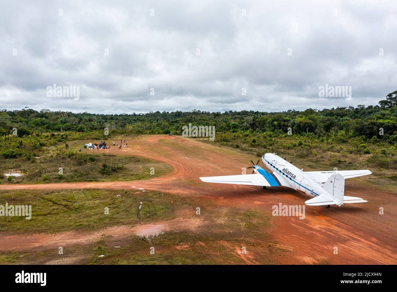 Aerial of a dc3 aircraft on a landing strip hi-res stock photography ...