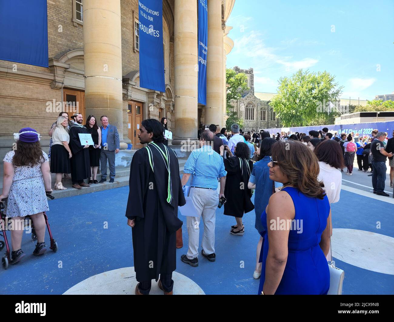 Toronto university campus convocation hi-res stock photography and ...