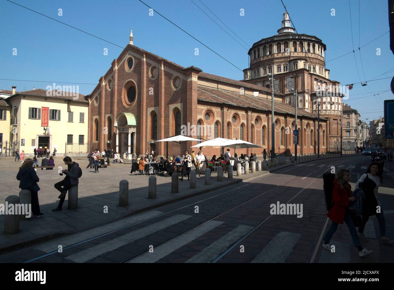 Italy milan street scene hi-res stock photography and images - Alamy