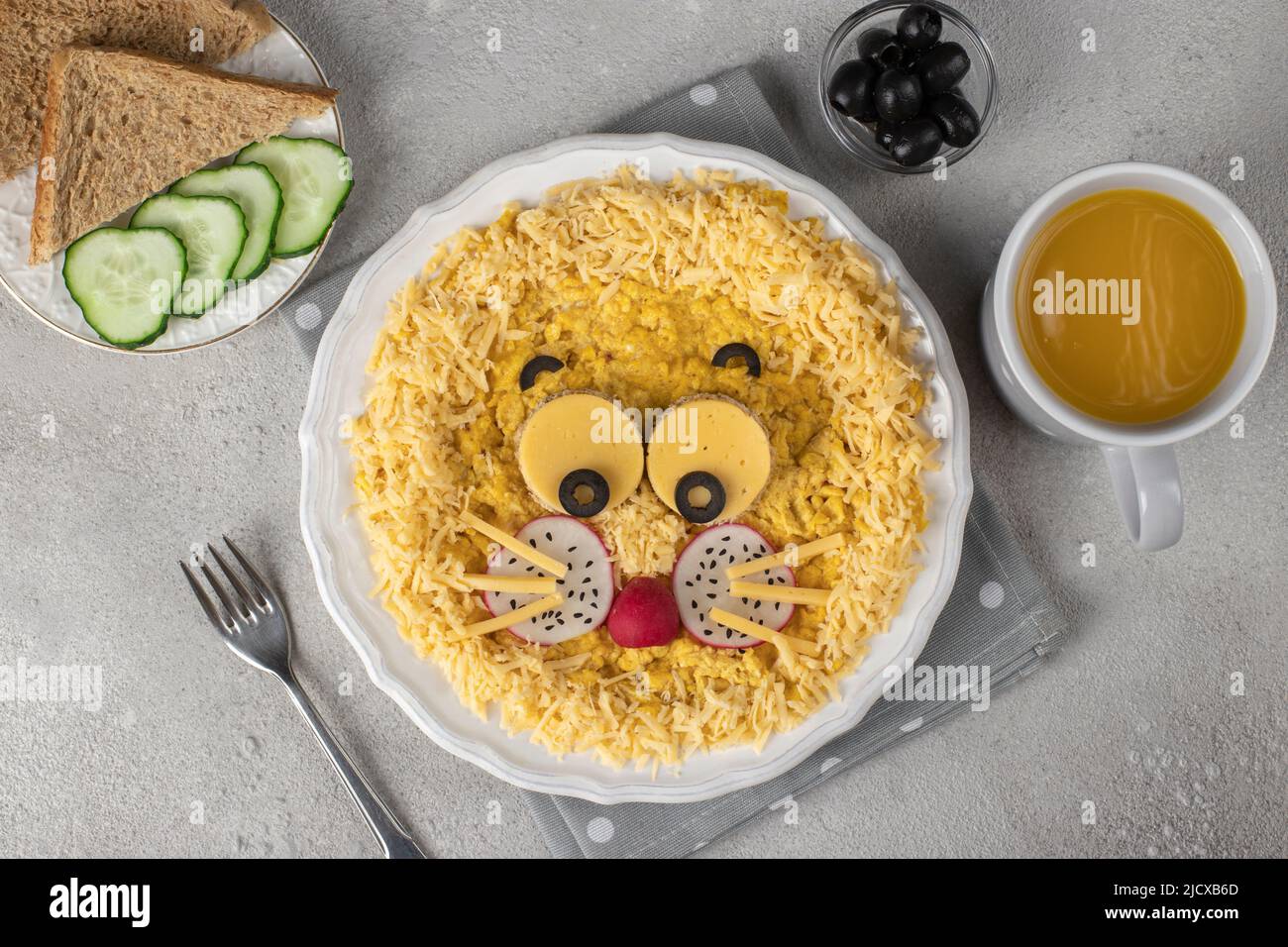 Fun food for kids breakfast - cute lion head made from scrambled eggs ...