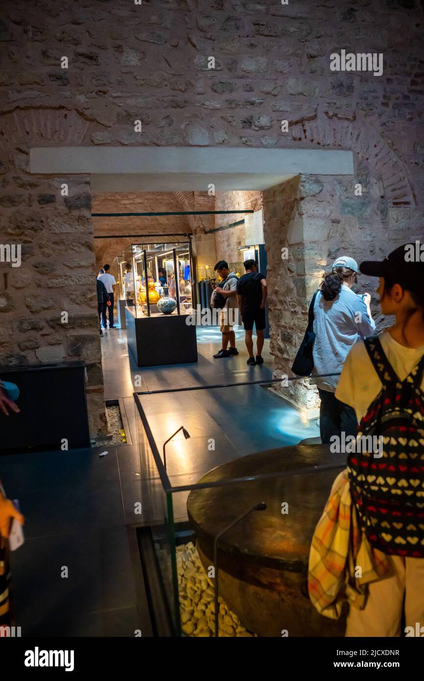 Istanbul, Turkey - May 28, 2022: Interiors and exhibits in Topkapi ...