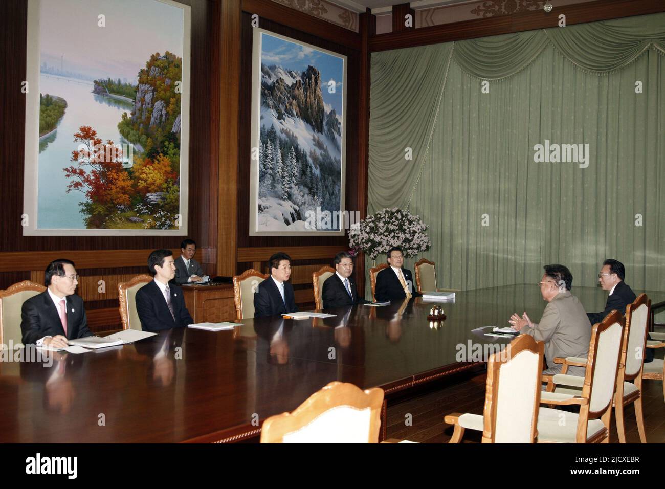 Inter korea hi-res stock photography and images - Alamy