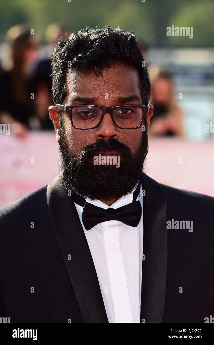The weakest link romesh hi-res stock photography and images - Alamy