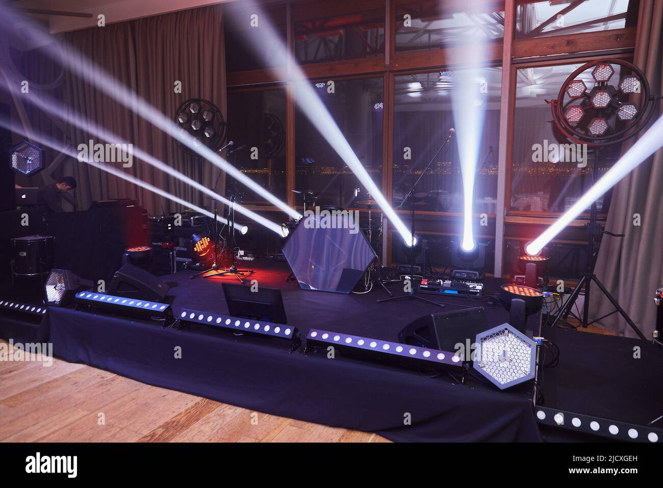 Stunning and powerful nightclub stage illumination before concert Stock ...