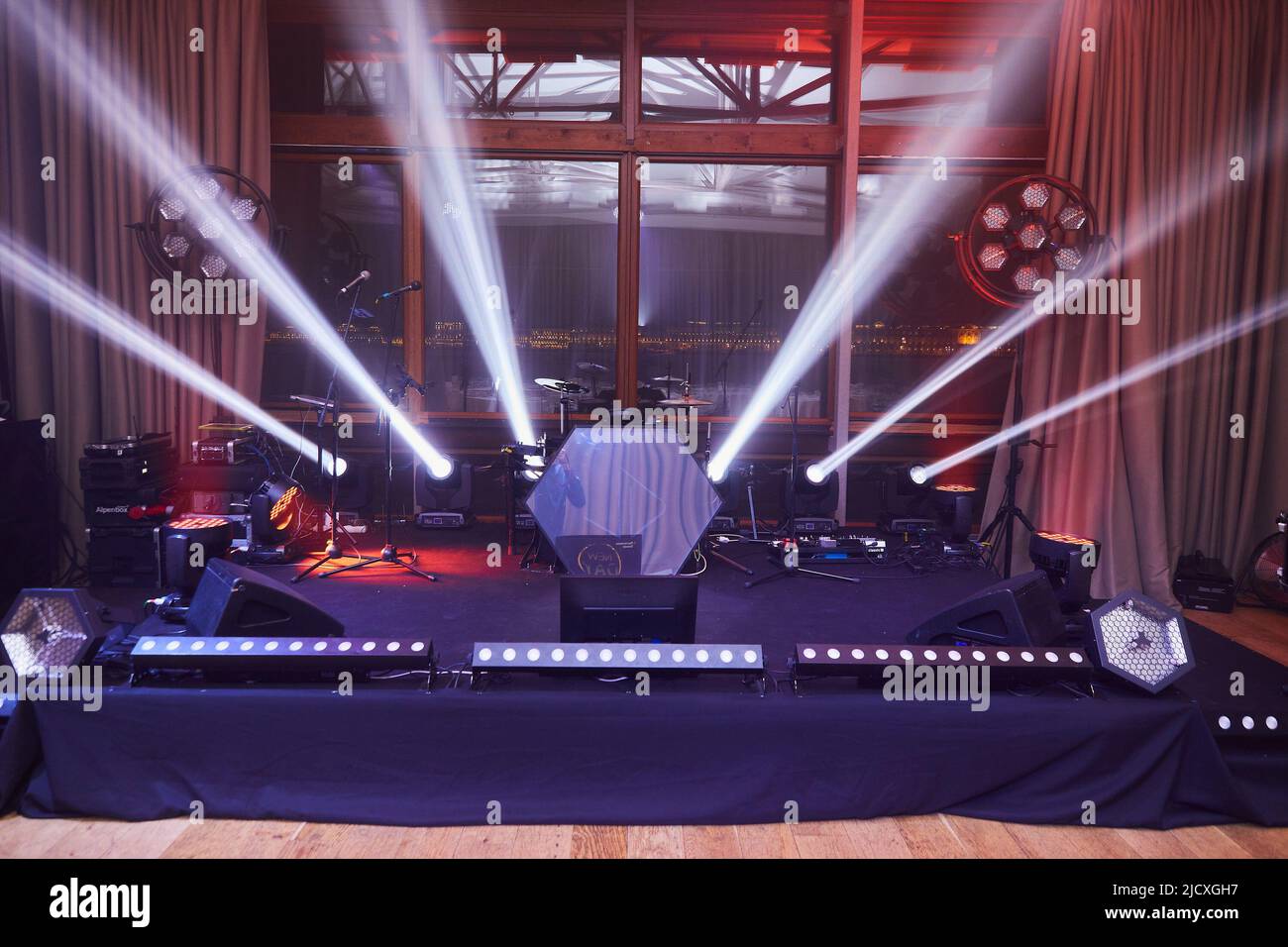 Stunning and powerful nightclub stage illumination before concert Stock ...