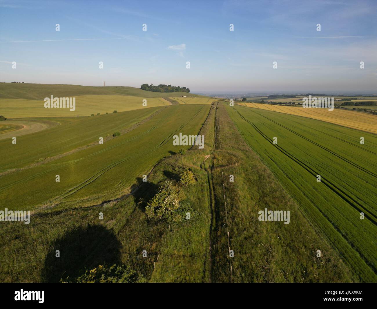Old bath road. Wessex Ridgeway Long-distance trail prehistoric route ...