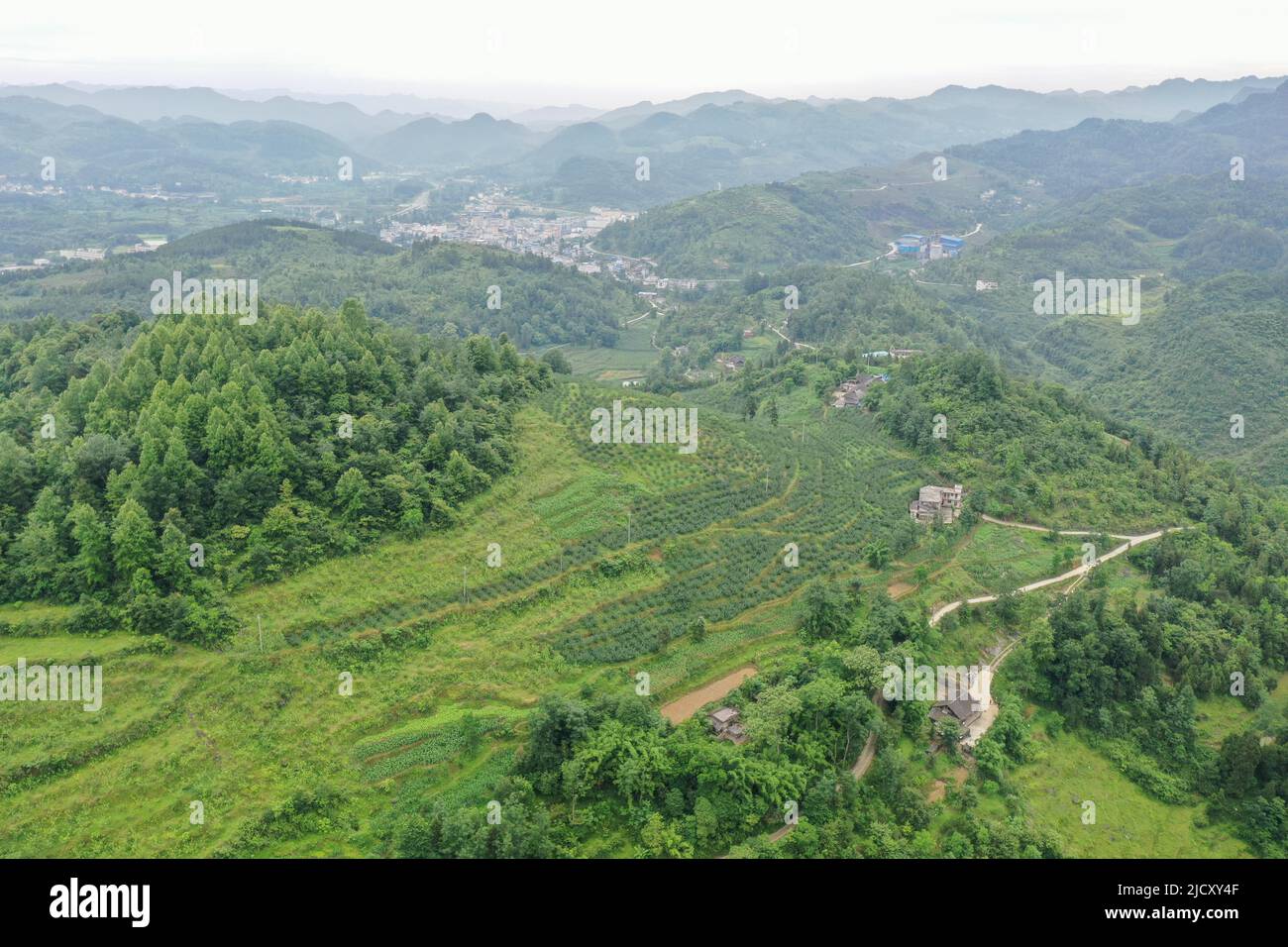 (220616) -- WUCHUAN, June 16, 2022 (Xinhua) -- Aerial photo taken on ...
