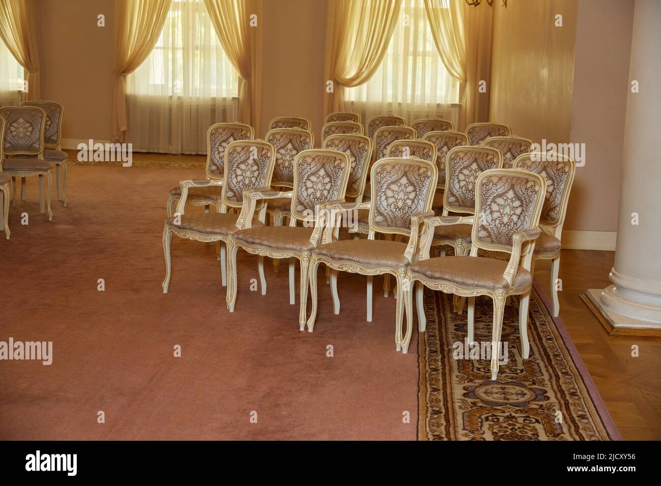 Registry office table hi-res stock photography and images - Alamy