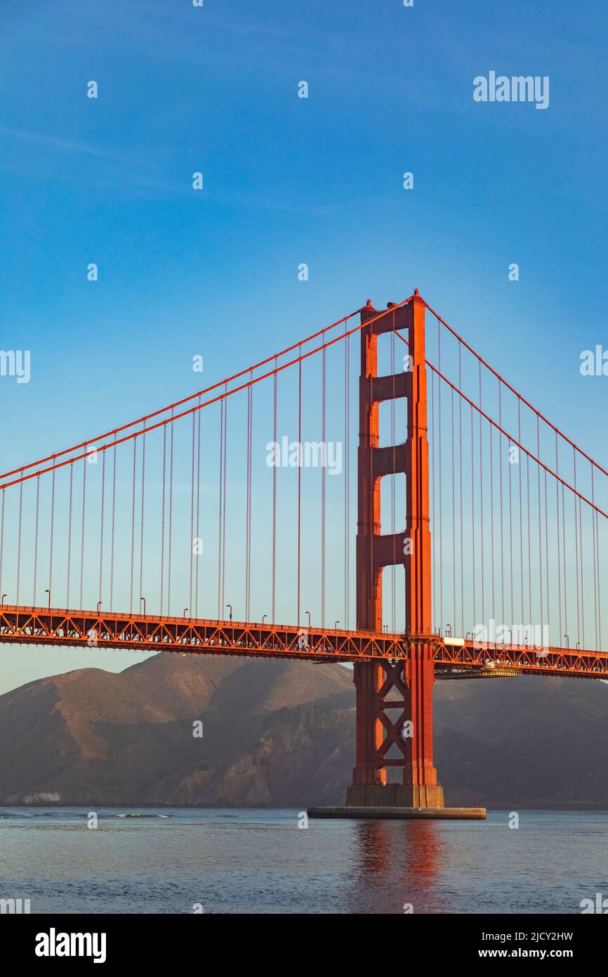 golden gate bridge in San Francisco in dawn with lights Stock Photo - Alamy