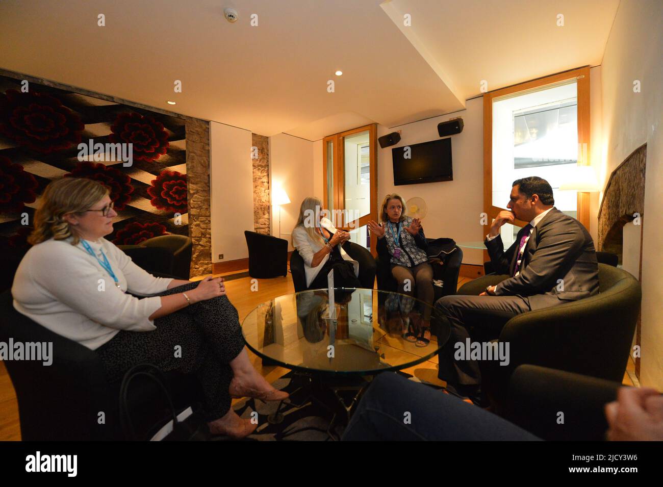 Edinburgh, Scotland, UK. 16th June, 2022. PICTURED: Sharron Davies (2nd ...