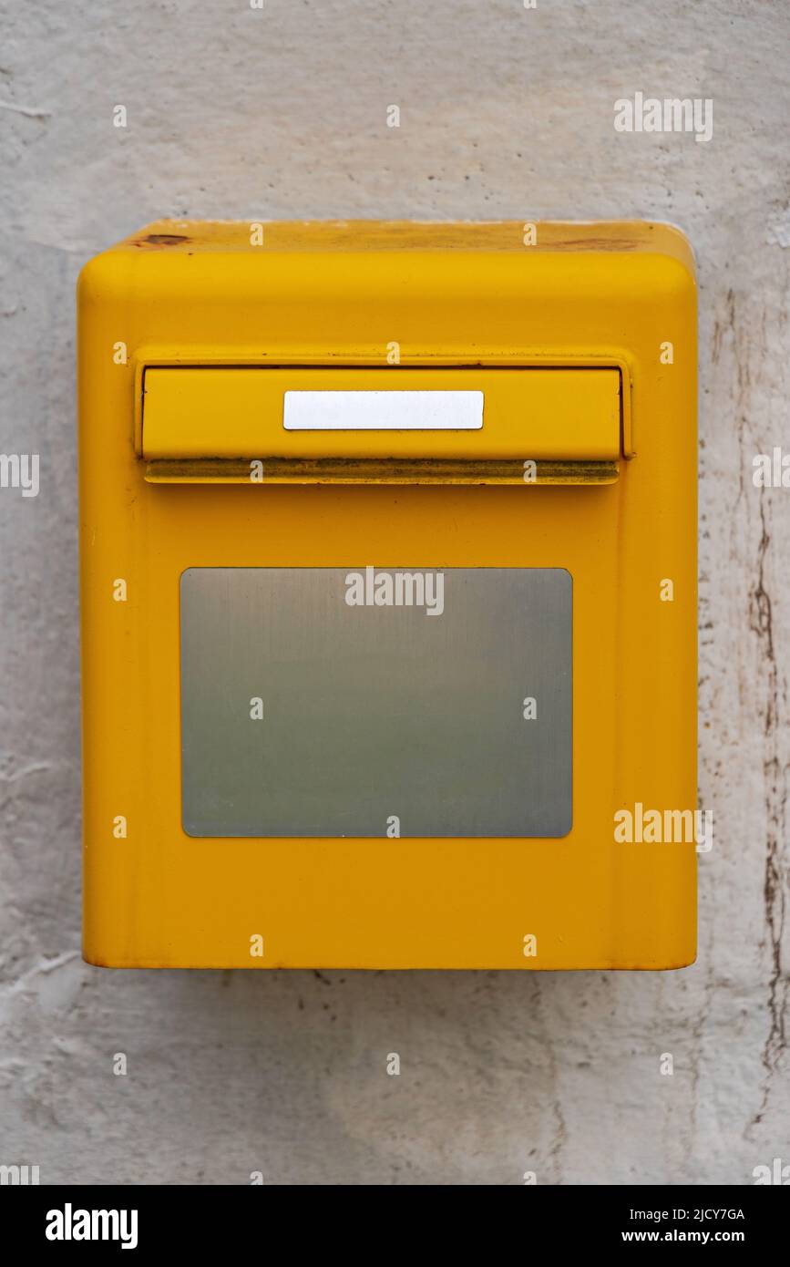 Yellow mail or post box hi-res stock photography and images - Alamy