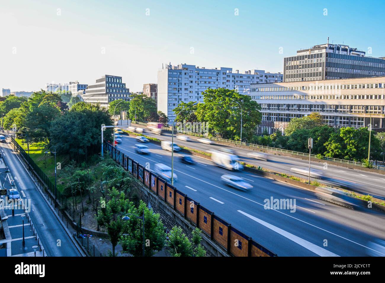 The Paris ring road is made up of the busiest 35 kilometers in Europe ...