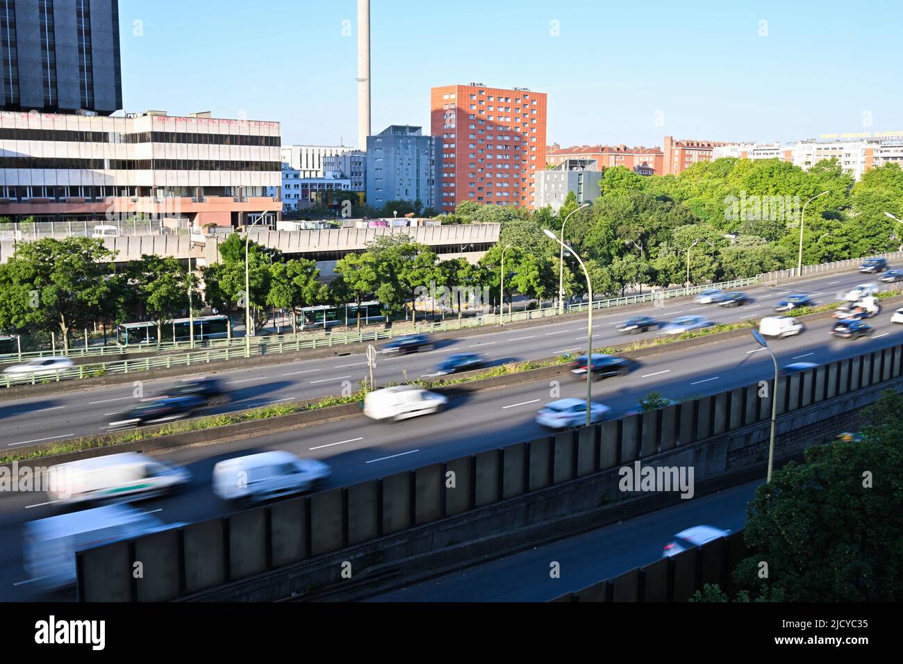 The Paris ring road is made up of the busiest 35 kilometers in Europe ...