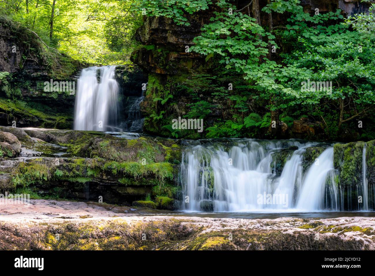 'waterfall country' hi-res stock photography and images - Alamy