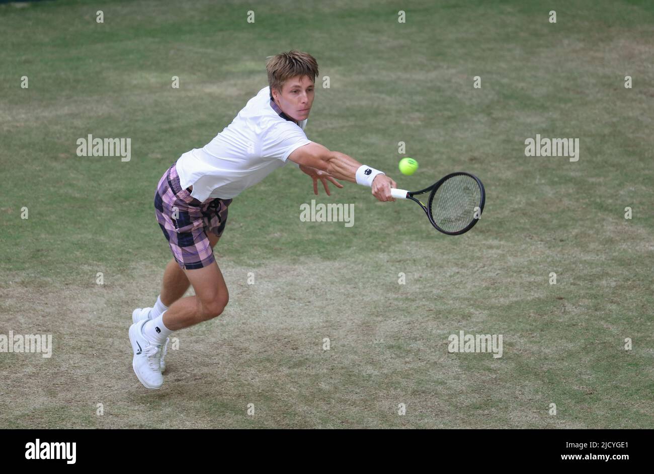 Halle, Germany. 16th June, 2022. Tennis, ATP Tour, Singles, Men, Round ...