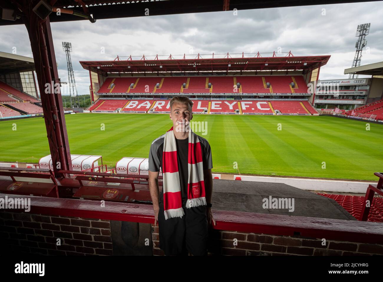 Jamie searle barnsley hi-res stock photography and images - Alamy
