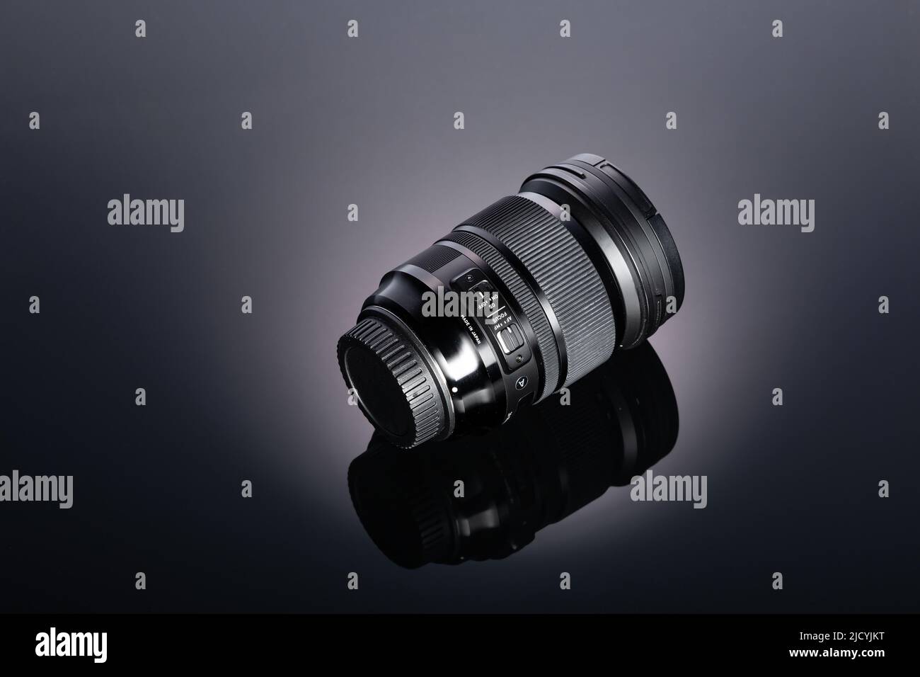 Zoom security camera hi-res stock photography and images - Alamy