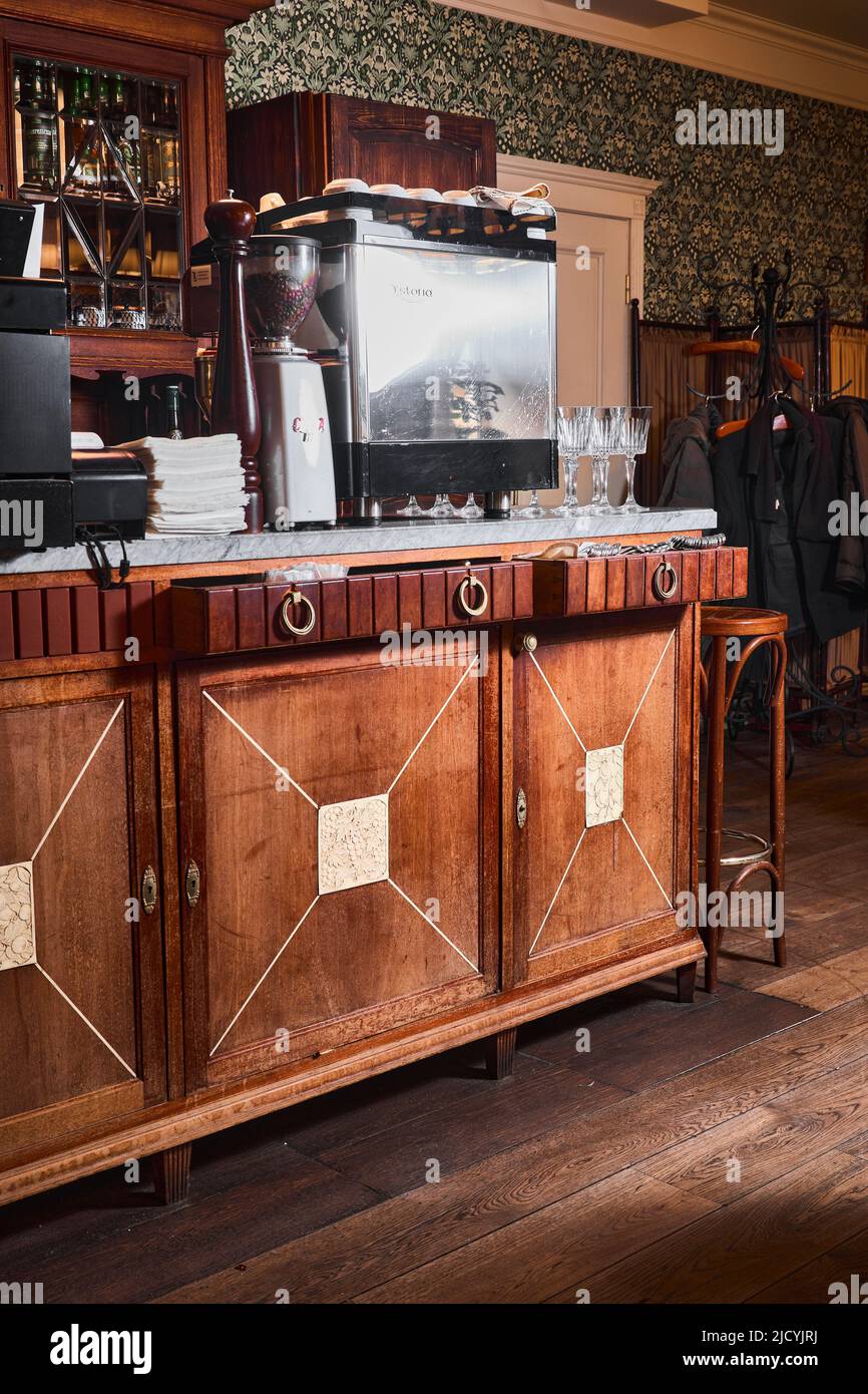 Photo of an old bar counter in a restaurant Stock Photo - Alamy
