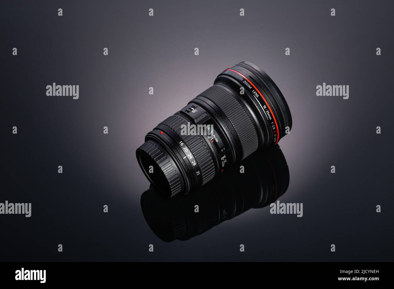 Zoom security camera hi-res stock photography and images - Alamy