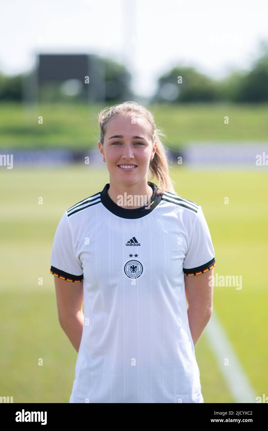 Herzogenaurach, Germany. 16th June, 2022. Soccer: national team, women ...