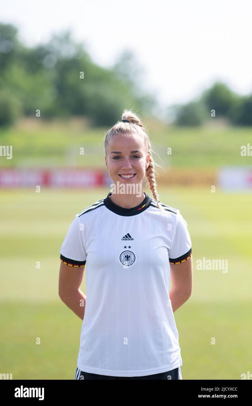 Herzogenaurach, Germany. 16th June, 2022. Soccer: national team, women ...