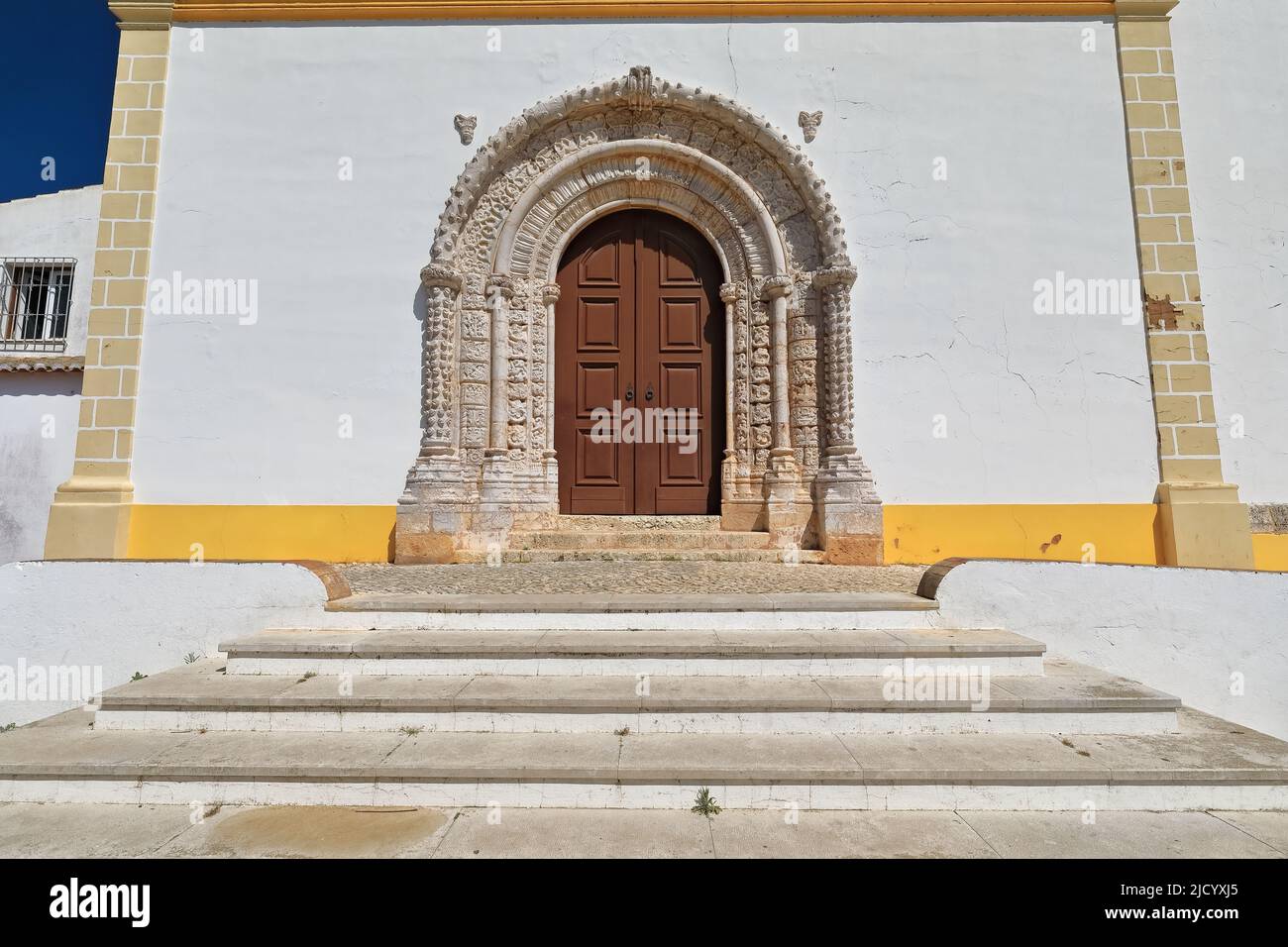 West façade hosting the main portal of the Igreja Matriz do Divino ...