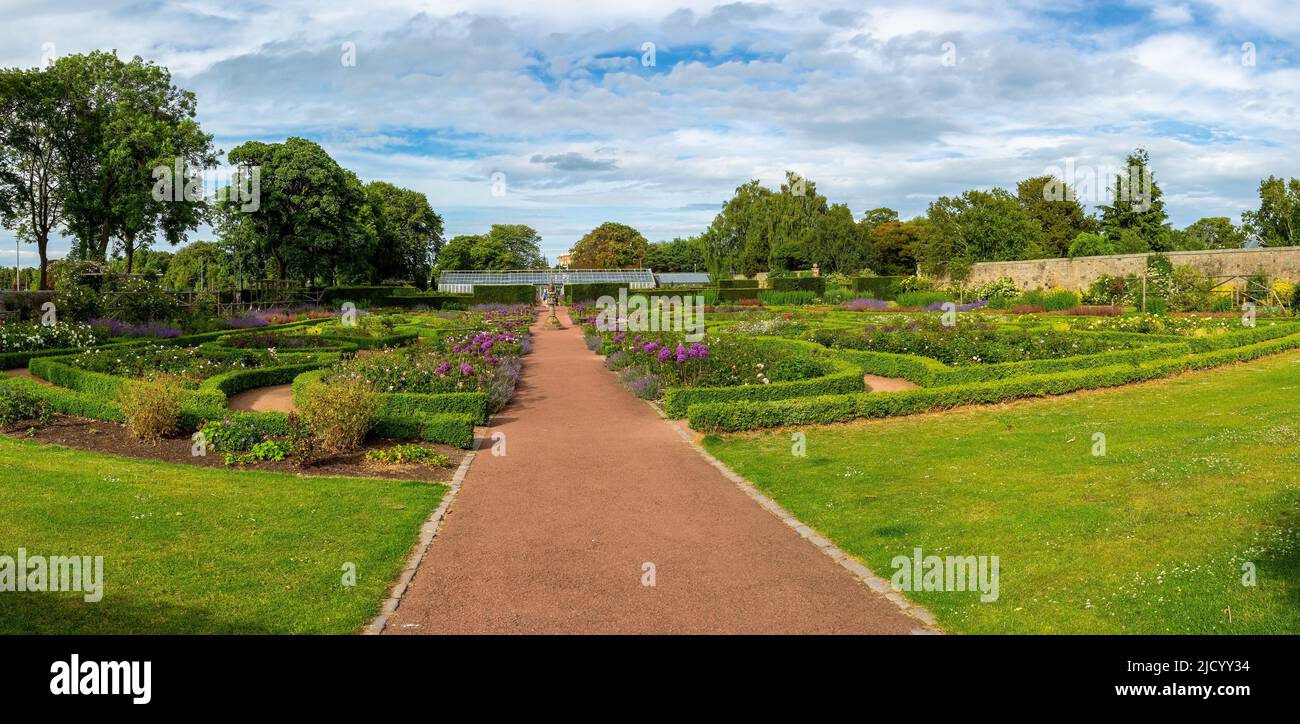 Saughton Park and Gardens for looking at plants and flowers, Edinburgh ...